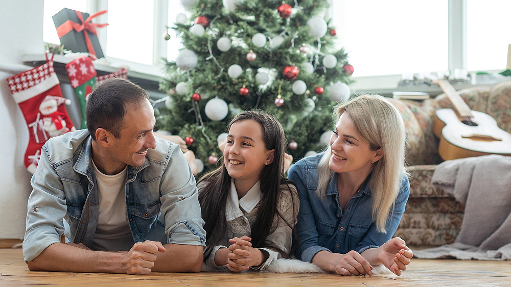 Helping children understand money this Christmas | interest.co.nz
